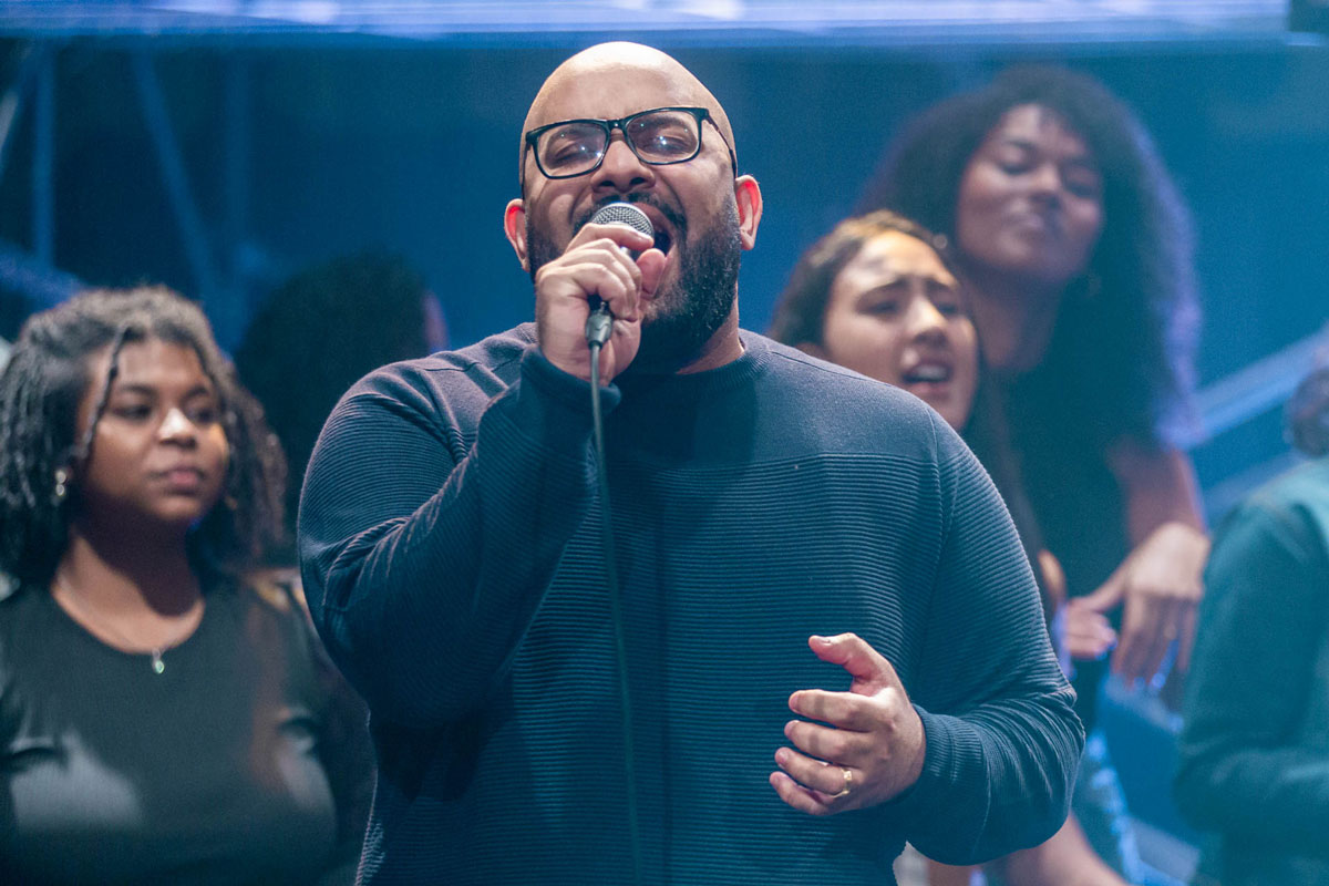 Celebração do louvor | Ongrace | O Portal da Igreja Internacional da ...