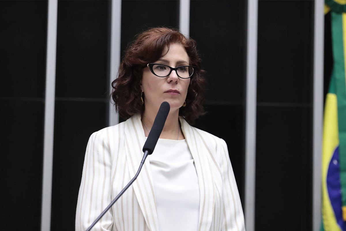 Ministério da Justiça envia pedido de extradição de Zambelli ao Itamaraty